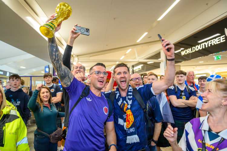 Rousing send off for Tartan Army in Edinburgh as fans head to World Cup ...